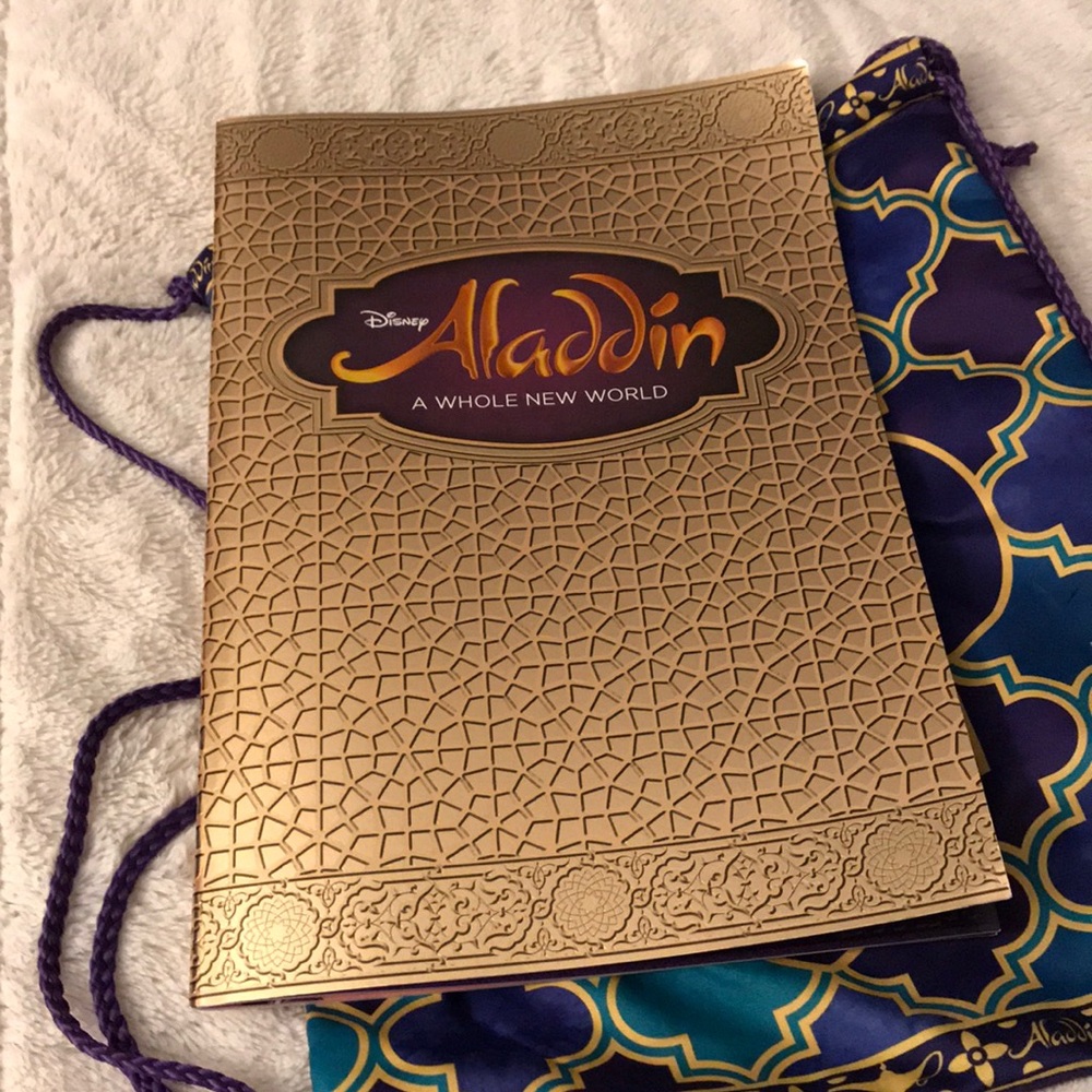 Disney Broadway Series Aladdin Bag & Program Nwot - Gem